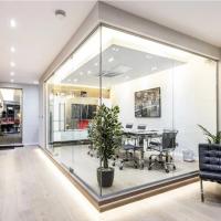 China Commercial Glass Partition Wall with 10 Years Warranty Custom Sizes and Double Tempered Glass for sale