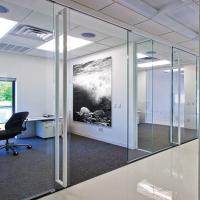 China Heavy Duty Glass Partition Wall with 10-Year Warranty Custom Sizes and High Security Standard for sale