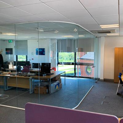China Modern Design Thick Frame Glass Partition Wall with Powder Coating and 10 Years Warranty for sale