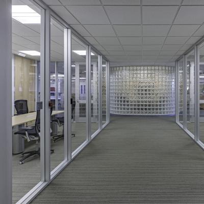 China Customized Office Partition Wall with Powder Coating and Fluorocarbon Spraying Aluminum Frame and 10 Years Warranty for sale