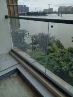 China Frameless Glass Balustrade with 5+ Years Warranty Corrosion Resistant and Durable Aluminum U Channel Glass Railing for sale