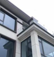 China Customized Size Surface Mounted Aluminum U Channel Glass Railing for Indoor and Outdoor Use for sale