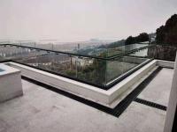 China Modern Aluminum U Channel Glass Railing with 10mm-20mm Tempered Glass for Wide Field of Vision and Easy Maintenance for sale