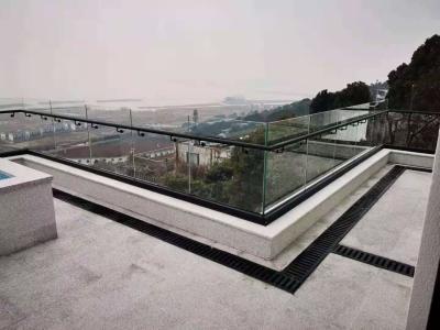 China Modern Aluminum U Channel Glass Railing with 10mm-20mm Tempered Glass for Wide Field of Vision and Easy Maintenance for sale