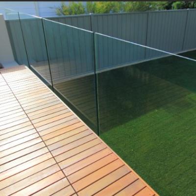 China Open View Frameless Glass U Channel Railing with LED Lights and More than 5 Years Warranty for sale