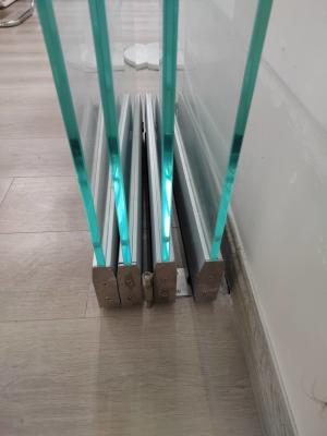 China Customizable Size Aluminum Bifold Door with Stainless Steel Hardware and 10 Years Warranty for sale