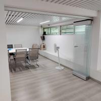 China Customized Waterproof Aluminum Folding Door with 2.0mm Profile Thickness and 10 Years Warranty for sale