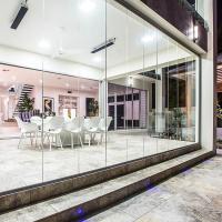 China Frameless Aluminum Bifold Door with Customizable Size and High Security for Modern Spaces for sale