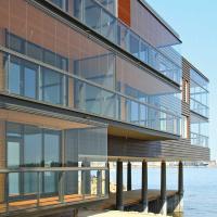 China Customizable U Channel Glass Railing with Five Year Warranty and Tempered Laminated Glass for sale