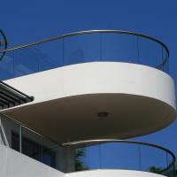China Customized Black Coating Frameless U Channel Glass Railing with 12mm Toughened Glass Balustrade for sale
