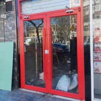 China Customized Modern Exterior Storefront Doors with KFC Design Waterproof Aluminum Glass for Hotel & Commercial Use for sale