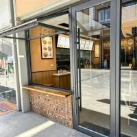 China Modern Aluminum Glass Door Thermal Insulation Waterproof Soundproof Manual Swing Commercial Hotel Hospital Mall Apartment Use for sale