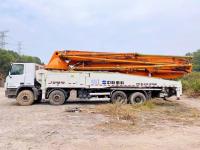 China Zoomlion 56m Small Concrete Pump Truck Truck Mounted Boom Pump Remanufactured for sale