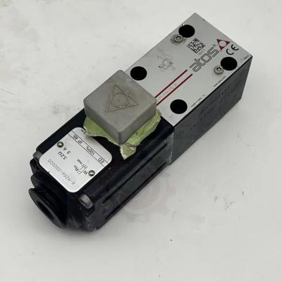 China CRY1503451 A6-RZMO-120011 Overflow Valve Construction Machinery Part for Retail and Excavator Industries for sale