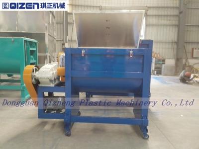 China Ribbon Horizontal Detergent Powder Mixing Machine 300kg Capacity 5.5KW for sale