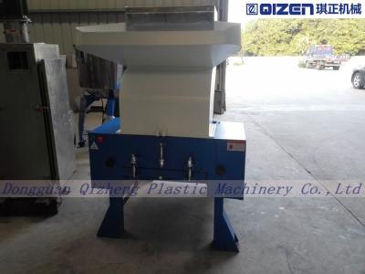 China Flat Cutter Type 15HP Waste Plastic Crusher Machine For Hard And Soft Material for sale
