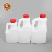 China Pe Seasoning Bottle White 1000ml 1100ml 1600ml 1900ml 2000ml Soy Sauce Bottle Sesame Oil for sale