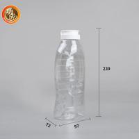 China PET Plastic Squeeze Sauce Bottles With Lid Flip Top Food Grade for sale