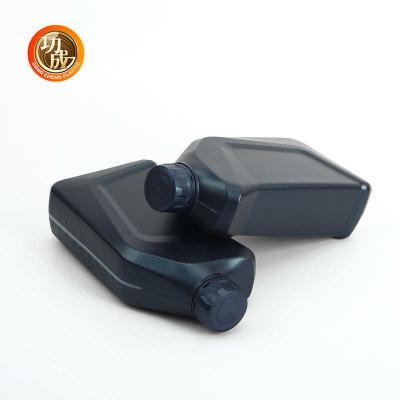 China 500ml PE Thickened Engine Oil Bottle Antifreeze Lubricant Plastic Bottle for sale