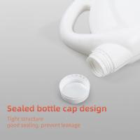 China 1500ml 2000ml HDPE Motor Oil Bottles With Lids Engine Oil Canister for sale