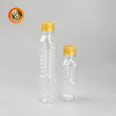 China Clear Plastic Condiment Bottles Food Grade Seasonings Packaging 1800ml Capacity for sale