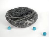 China High Quality Wholesale Widely Used Eco Friendly Handmade Felt Customized Handcraft Washable Luxury Bed Cave for sale