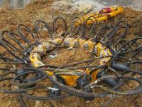 China Heavy Cylinder Pile Cutting Machine Excavator Attachment KP315 KP380 600kN for sale