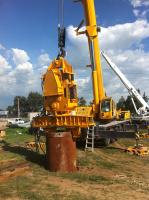 China Reliable Excavator Attached Vibro Hammer Hydraulic Pile Driving Attachment with Custom Bracket Complete Spare Parts for sale