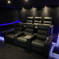 China USIT Home Theater Electric Recliner Chair with Adjustable Headrest 840mm Width 5 Year Warranty for sale