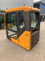 China Excavator Operate Cabin Steel Construction 1000pcs Monthly Capacity for Tracked and Wheeled Excavators for sale