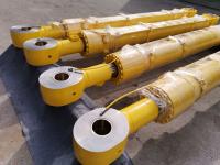China Customized Excavator Hydraulic Cylinder for Komatsu 1250 Boom Bucket 20# Steel for sale