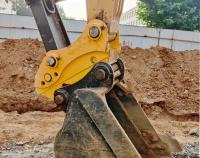 China TIEJIA Hydraulic Quick Coupler for Excavator 4-30 Ton Pin Diameter 45-90mm for sale