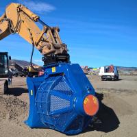 China Excavator Sieve Bucket 0.46-1.2 M3 Capacity Hydraulic Rotating Screen Bucket for 5-40 Ton Excavators for sale