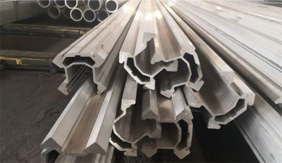China Aluminum Extruded Feed Beam 6M Heat Treatment for Quarrying Industry 6063 T5 for sale