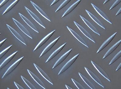 China Anti-Skid 5052 Bright Finished 5 Bar Aluminum Tread Plate for Step Tread 1.5mm to 6mm for sale