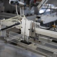 China Automatic Baking Paper Aluminium Foil Roll Cling Film Roll Cartoning Machine for Packaging for sale