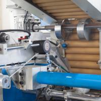 China 550m/min Aluminum Foil Roll Rewinding Machine For Household Small Roll 2500 KG 380V for sale