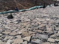 China 1/4 Inch Pvc Hexagonal Mesh Anti Scour Slope Revetment Reynolds for sale