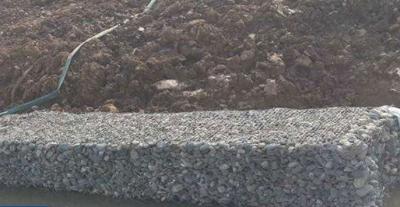 China Heavy Galvanized 80*120mm Stone Cage Wire Mesh Prevent Soil Erosion for sale