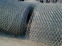 China 80x100mm High Hot Dip Galvanized Gabion Net For Ditch Protection for sale