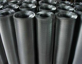 China Anti Skid Wear Resisting Expanded Steel Mesh Sheet 4mm-100mm for sale