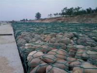 China 2x1x0.5m Gabion Wire Mesh Galfan Gabion Basket 100x120mm For River Wall Protection for sale