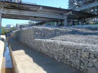 China Slope Reinforced Stone Cage Wire Mesh / Hot Dip Metal Cage Retaining Wall for sale