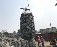 China 80x100mm Stone Cage Wire Mesh Anticorrosive 4mm Gabion Baskets for sale