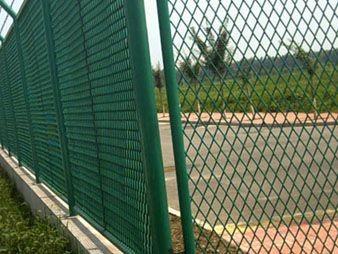 China Corrosion Resistant Expanded Wire Mesh / 30x60mm Guardrail Infill Panels for sale
