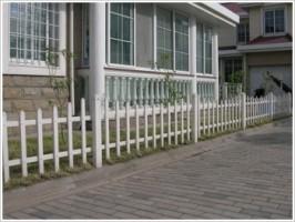 China 70mm×73mm Garden Guard Rails，Steel PVC Guardrail 1200mm for sale