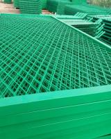 China Plastic Sprayed Green Expanded Wire Mesh Diamond Shaped 20x40mm for sale
