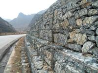 China 80x100mm Gabion Hexagonal Wire Mesh Security Cage Retaining Wall for sale