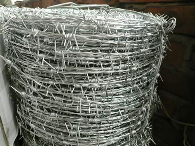 China Anti Theft Antirust Stainless Steel Barbed Wire Easy To Clean 12 Gauge for sale