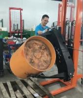 China 661lb 5.24ft Manual Roll Stacker Manual Forklift Truck With Clamp For Paper Rolls Handling for sale
